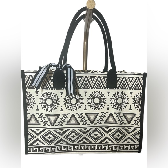 Bags | Nwot Black And Ivory Bohemian Aztec Tote Bag | Poshmark